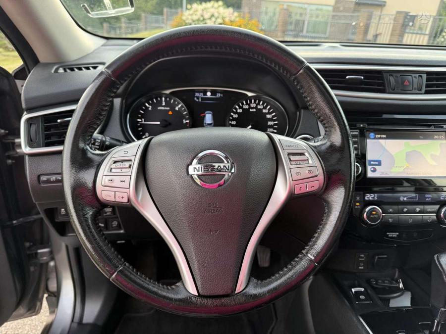 Pelēks Nissan X-Trail 2016 Tauragė, ar dzinēja tilpumu 1.60 L un nobraukumu 231 tūkst. km par 8700 €, foto 23 vietnē AUTOMOTO.COM.LV