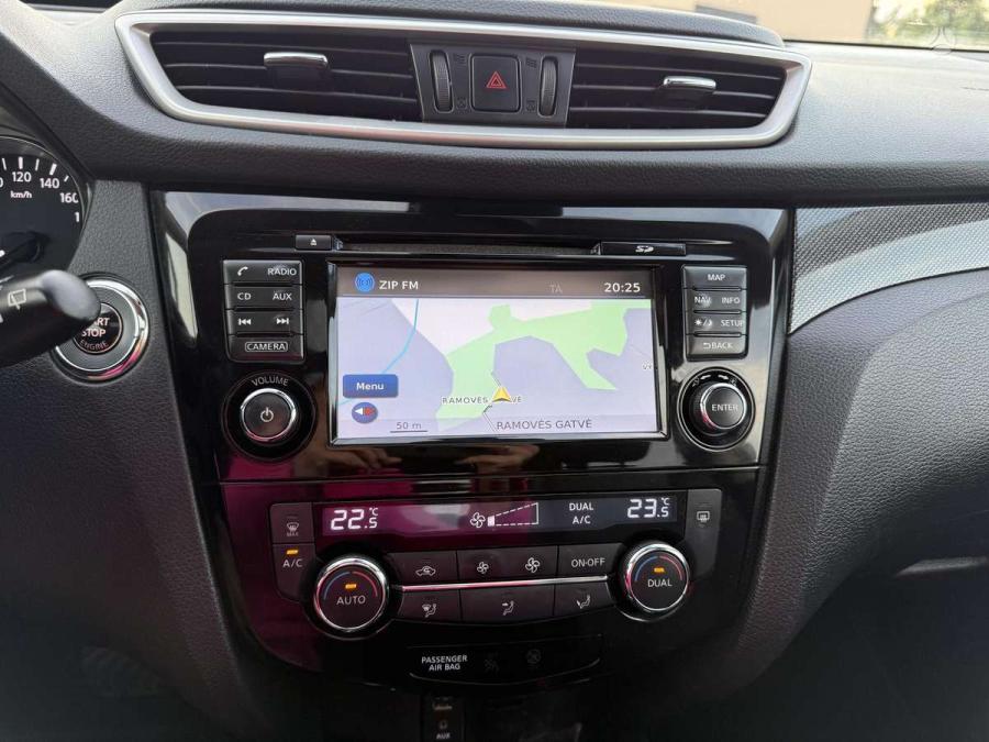 Pelēks Nissan X-Trail 2016 Tauragė, ar dzinēja tilpumu 1.60 L un nobraukumu 231 tūkst. km par 8700 €, foto 25 vietnē AUTOMOTO.COM.LV