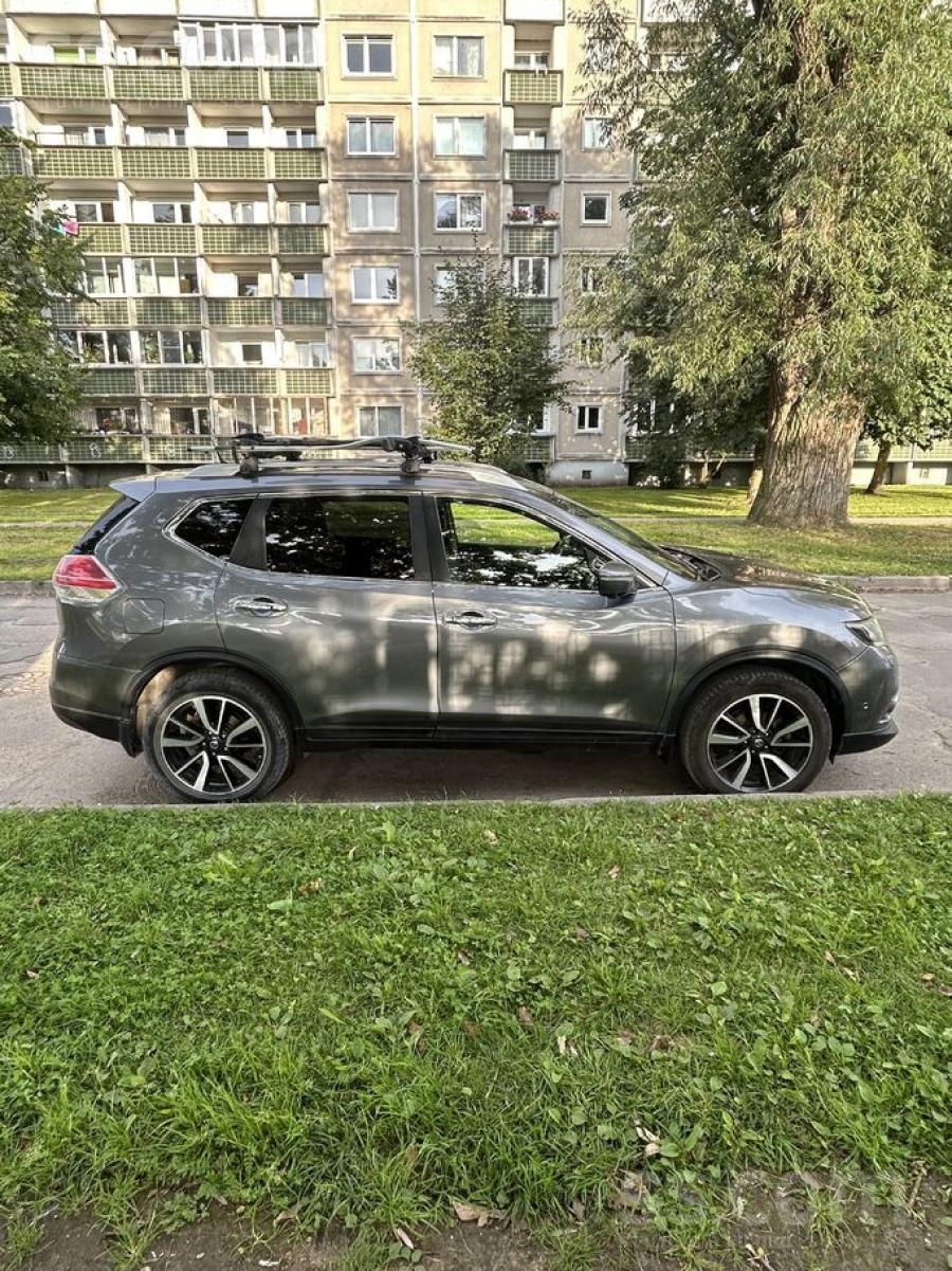 Pelēks Nissan X-Trail 2016 Rīga, ar dzinēja tilpumu 1.60 L un nobraukumu 163 tūkst. km par 9800 €, foto 5 vietnē AUTOMOTO.COM.LV
