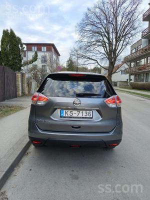 Pelēks Nissan X-Trail 2017 Rīga, ar dzinēja tilpumu 1.60 L un nobraukumu 150 tūkst. km par 11300 €, foto 5 vietnē AUTOMOTO.COM.LV