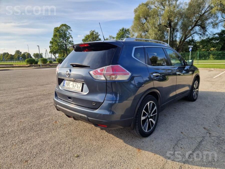 Grey Nissan X-Trail 2017 in Riga, with an engine capacity of 1.60 L and mileage of 173 thousand km for 10200 €, photo 5 on AUTOMOTO.COM.LV