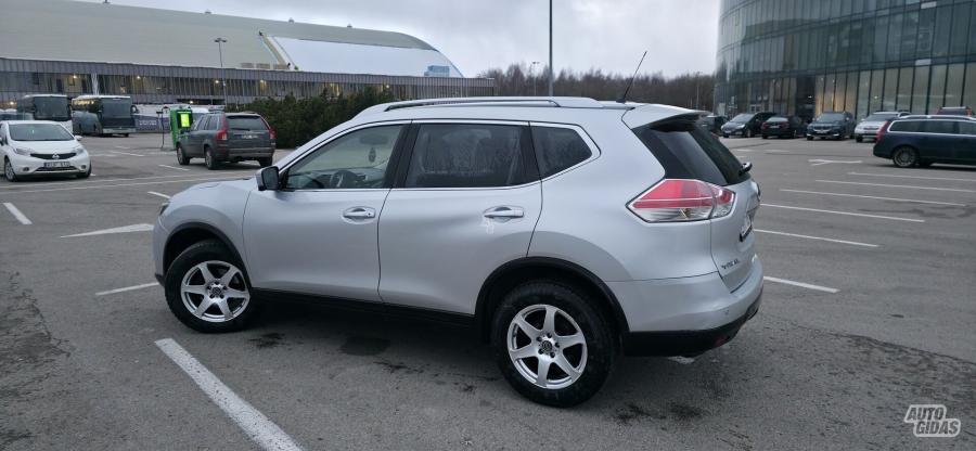 Grey Nissan X-Trail 2017 in Vilnius, with an engine capacity of 1.60 L and mileage of 179 thousand km for 10499 €, photo 9 on AUTOMOTO.COM.LV