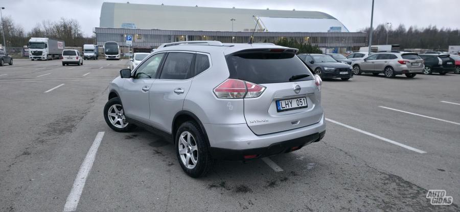 Grey Nissan X-Trail 2017 in Vilnius, with an engine capacity of 1.60 L and mileage of 179 thousand km for 9899 €, photo 10 on AUTOMOTO.COM.LV