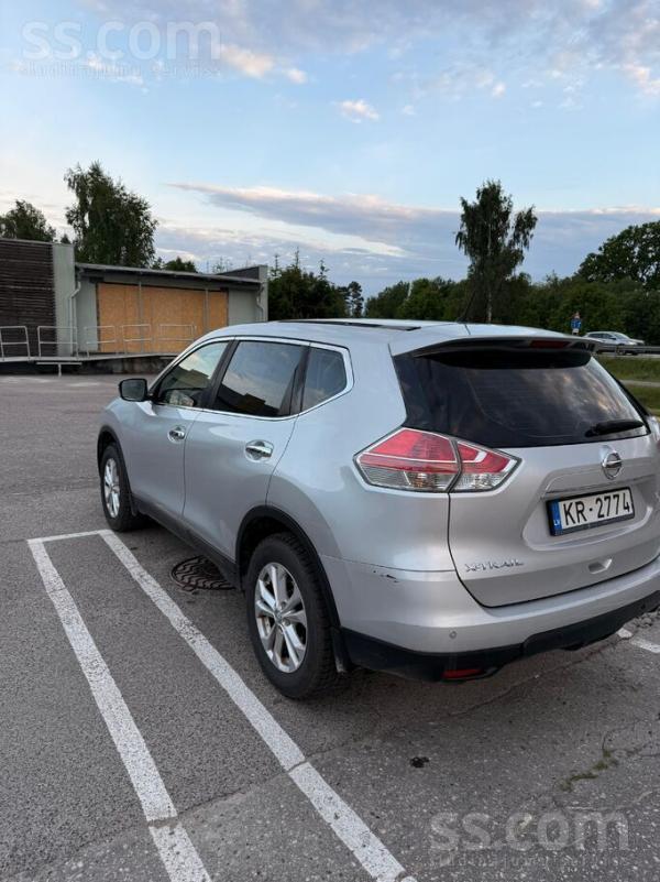 Grey Nissan X-Trail 2017 in Riga, with an engine capacity of 1.60 L and mileage of 208 thousand km for 6700 €, photo 4 on AUTOMOTO.COM.LV