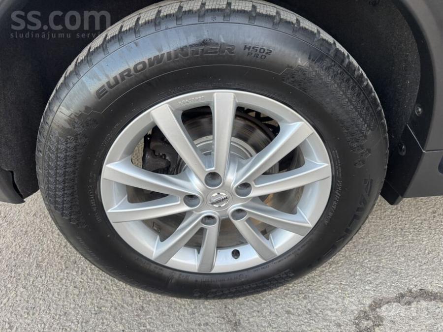 Pelēks Nissan X-Trail 2017 Ogre, ar dzinēja tilpumu 2.00 L un nobraukumu 225 tūkst. km par 12150 €, foto 24 vietnē AUTOMOTO.COM.LV