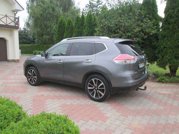 Pelēks Nissan X-Trail 2017 Rīga, ar dzinēja tilpumu 1.60 L un nobraukumu 228 tūkst. km par 8900 €, foto 5 vietnē AUTOMOTO.COM.LV