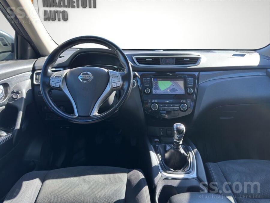 Pelēks Nissan X-Trail 2017 Rīga, ar dzinēja tilpumu 1.60 L un nobraukumu 337 tūkst. km par 7890 €, foto 15 vietnē AUTOMOTO.COM.LV