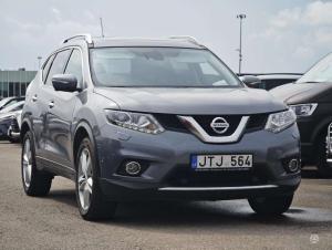 Pelēks Nissan X-Trail 2017 Viļņa, ar dzinēja tilpumu 1.60 L un nobraukumu 149 tūkst. km par 12300 €, foto  vietnē AUTOMOTO.COM.LV