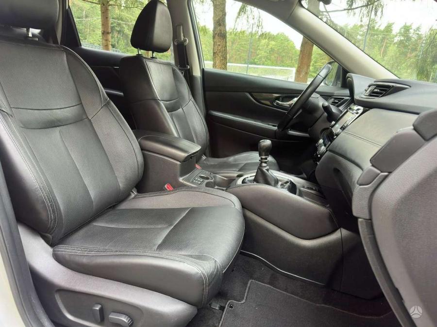 Pelēks Nissan X-Trail 2017 Viļņa, ar dzinēja tilpumu 1.62 L un nobraukumu 229 tūkst. km par 11900 €, foto 30 vietnē AUTOMOTO.COM.LV