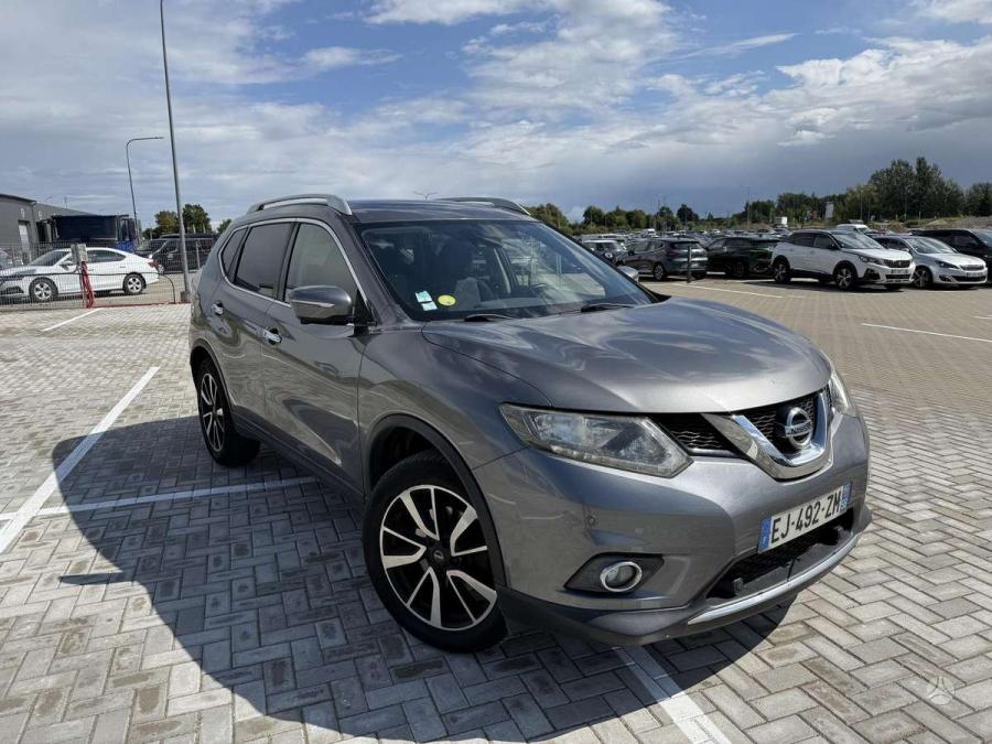 Pelēks Nissan X-Trail 2017 Tauragė, ar dzinēja tilpumu 1.60 L un nobraukumu 181 tūkst. km par 8900 €, foto 3 vietnē AUTOMOTO.COM.LV