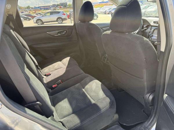 Pelēks Nissan X-Trail 2017 Tauragė, ar dzinēja tilpumu 1.60 L un nobraukumu 181 tūkst. km par 8900 €, foto 10 vietnē AUTOMOTO.COM.LV