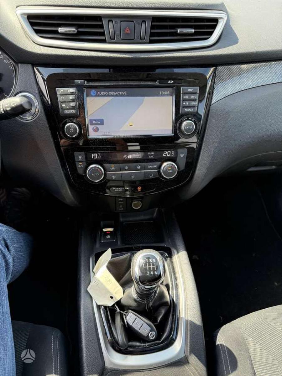 Pelēks Nissan X-Trail 2017 Tauragė, ar dzinēja tilpumu 1.60 L un nobraukumu 181 tūkst. km par 8900 €, foto 23 vietnē AUTOMOTO.COM.LV