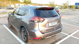 Grey Nissan X-Trail 2017 in Vilnius, with an engine capacity of 2.49 L and mileage of 121 thousand km for 12900 €, photo 4 on AUTOMOTO.COM.LV