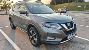 Grey Nissan X-Trail 2017 in Vilnius, with an engine capacity of 2.49 L and mileage of 121 thousand km for 12900 €, photo 8 on AUTOMOTO.COM.LV