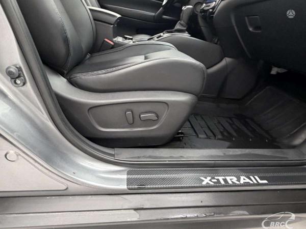 Grey Nissan X-Trail 2018 in Vilnius, with an engine capacity of 2.00 L and mileage of 106 thousand km for 14900 €, photo 7 on AUTOMOTO.COM.LV