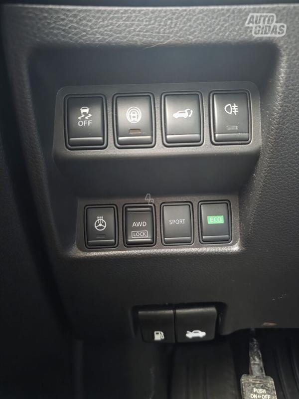 Grey Nissan X-Trail 2018 in Jonava, with an engine capacity of 2.50 L and mileage of 97 thousand km for 12500 €, photo 10 on AUTOMOTO.COM.LV