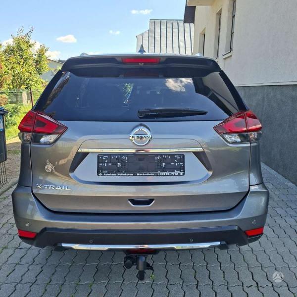 Grey Nissan X-Trail 2018 in Panevezys, with an engine capacity of 2.00 L and mileage of 183 thousand km for 12400 €, photo 6 on AUTOMOTO.COM.LV