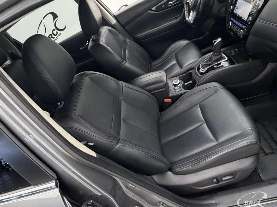 Grey Nissan X-Trail 2018 in Vilnius, with an engine capacity of 2.00 L and mileage of 106 thousand km for 13500 €, photo 7 on AUTOMOTO.COM.LV
