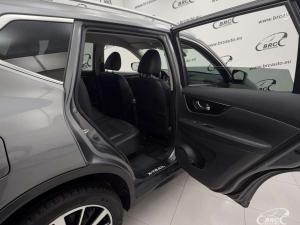 Grey Nissan X-Trail 2018 in Vilnius, with an engine capacity of 2.00 L and mileage of 106 thousand km for 13500 €, photo 15 on AUTOMOTO.COM.LV