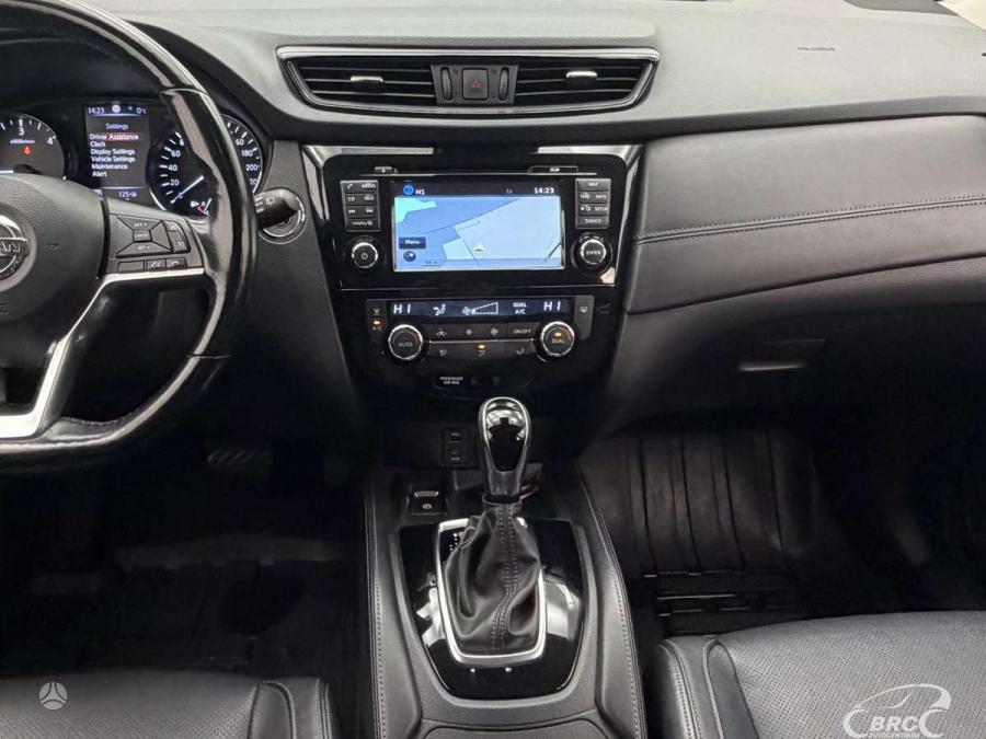 Grey Nissan X-Trail 2018 in Vilnius, with an engine capacity of 2.00 L and mileage of 106 thousand km for 13500 €, photo 17 on AUTOMOTO.COM.LV