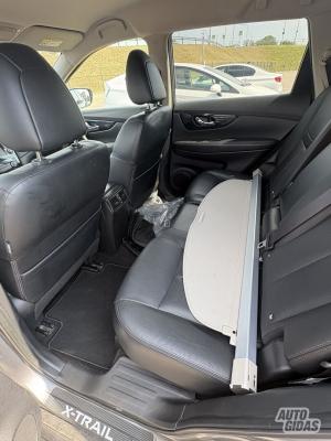 Grey Nissan X-Trail 2018 in Kaunas, with an engine capacity of 2.00 L and mileage of 106 thousand km for 15500 €, photo 9 on AUTOMOTO.COM.LV