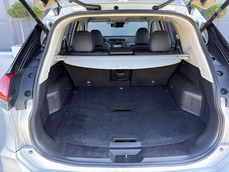 Pelēks Nissan X-Trail 2018 Šauļi, ar dzinēja tilpumu 1.60 L un nobraukumu 226 tūkst. km par 12900 €, foto 33 vietnē AUTOMOTO.COM.LV