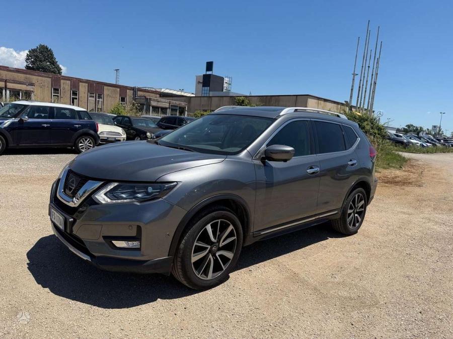 Pelēks Nissan X-Trail 2018 Šauļi, ar dzinēja tilpumu 2.00 L un nobraukumu 227 tūkst. km par 12300 €, foto 1 vietnē AUTOMOTO.COM.LV