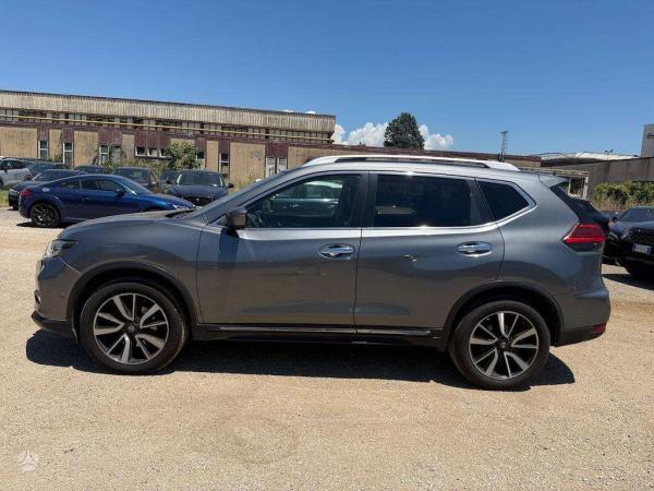 Grey Nissan X-Trail 2018 in Siauliai, with an engine capacity of 2.00 L and mileage of 227 thousand km for 12300 €, photo 7 on AUTOMOTO.COM.LV