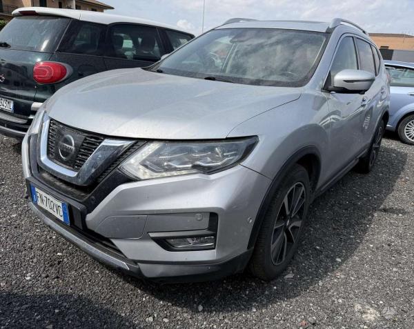 Pelēks Nissan X-Trail 2018 Šauļi, ar dzinēja tilpumu 2.00 L un nobraukumu 178 tūkst. km par 10200 €, foto 1 vietnē AUTOMOTO.COM.LV