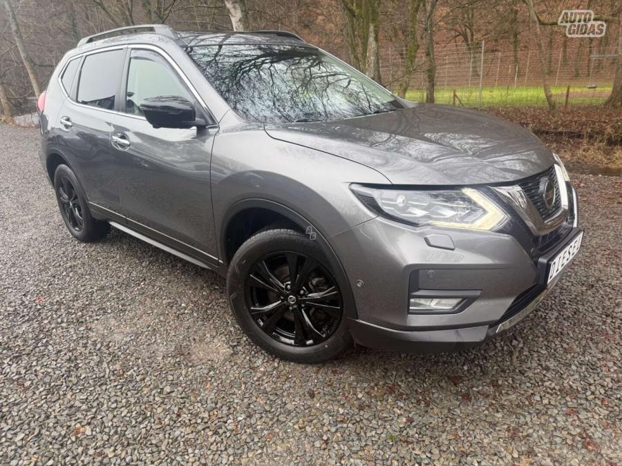 Grey Nissan X-Trail 2020 in Kaunas, with an engine capacity of 1.70 L and mileage of 53 thousand km for 25489 €, photo 1 on AUTOMOTO.COM.LV