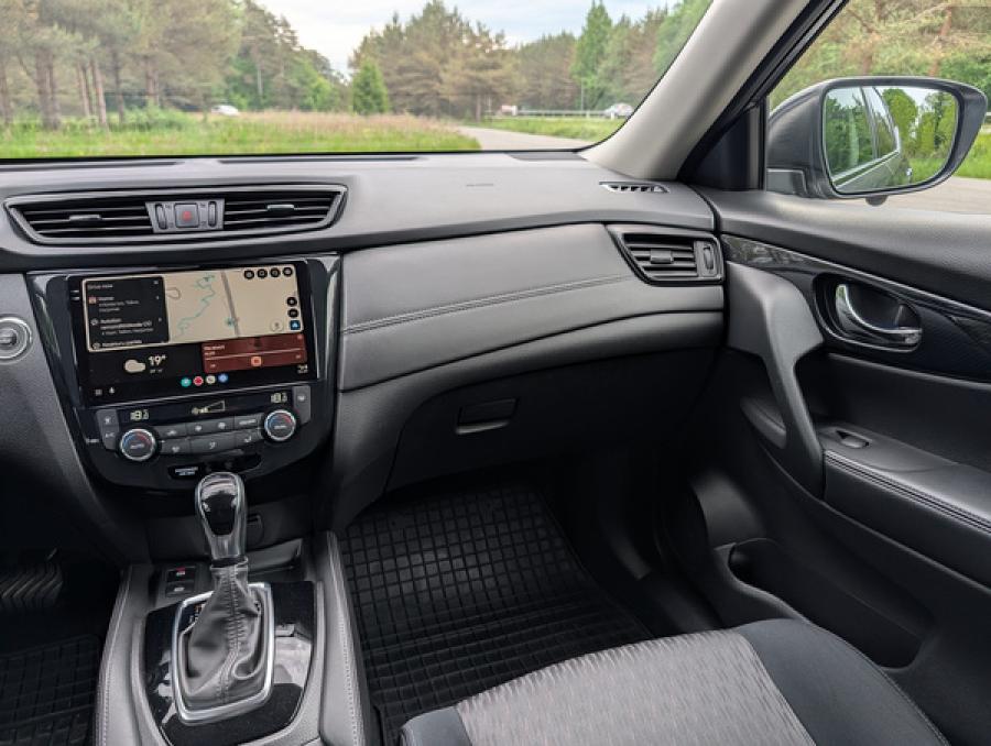 Grey Nissan X-Trail 2020 in Tallinn, with an engine capacity of 2.00 L and mileage of 45 thousand km for 17300 €, photo 10 on AUTOMOTO.COM.LV