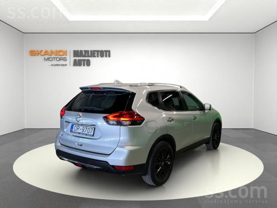 Grey Nissan X-Trail 2021 in Riga, with an engine capacity of 1.70 L and mileage of 164 thousand km for 15990 €, photo 7 on AUTOMOTO.COM.LV