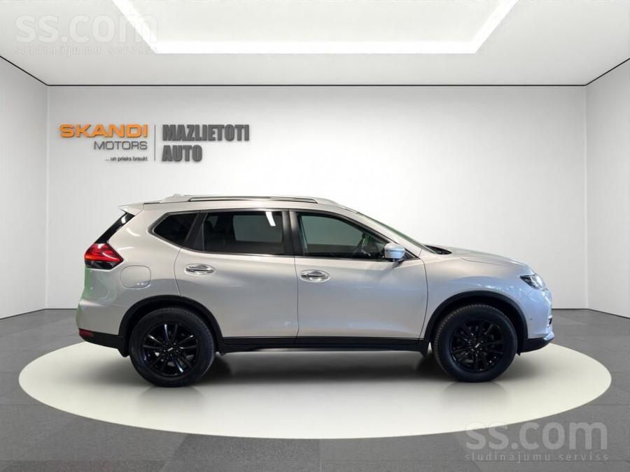 Grey Nissan X-Trail 2021 in Riga, with an engine capacity of 1.70 L and mileage of 164 thousand km for 15990 €, photo 8 on AUTOMOTO.COM.LV