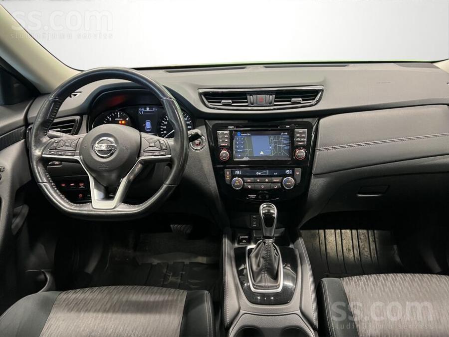 Grey Nissan X-Trail 2021 in Riga, with an engine capacity of 1.70 L and mileage of 164 thousand km for 15990 €, photo 15 on AUTOMOTO.COM.LV
