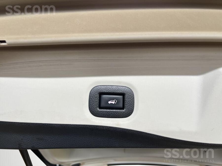 Grey Nissan X-Trail 2021 in Riga, with an engine capacity of 1.70 L and mileage of 164 thousand km for 15990 €, photo 18 on AUTOMOTO.COM.LV