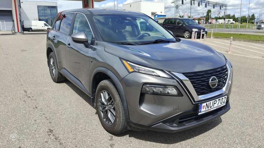 Grey Nissan X-Trail 2021 in Vilnius, with an engine capacity of 2.50 L and mileage of 184 thousand km for 16950 €, photo 8 on AUTOMOTO.COM.LV