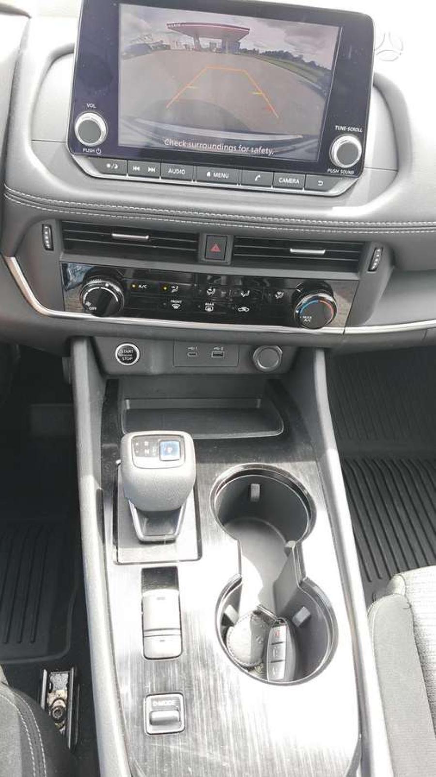 Grey Nissan X-Trail 2021 in Vilnius, with an engine capacity of 2.50 L and mileage of 184 thousand km for 16950 €, photo 19 on AUTOMOTO.COM.LV