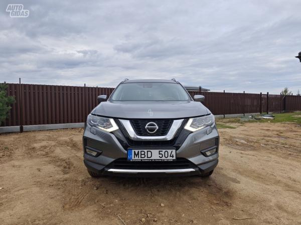 Nissan X-Trail 2021 in Trakai on AUTOMOTO.COM.LV Grey Nissan X-Trail 2021 in Trakai, with an engine capacity of 1.30 L and mileage of 81 thousand km for 17499 €, photo 5 on AUTOMOTO.COM.LV