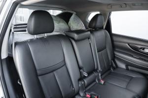 Pelēks Nissan X-Trail 2021 Rīga, ar dzinēja tilpumu 1.30 L un nobraukumu 63 tūkst. km par 18500 €, foto 17 vietnē AUTOMOTO.COM.LV