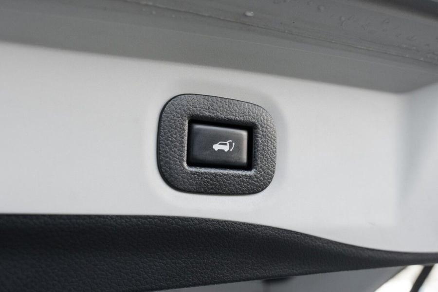 Pelēks Nissan X-Trail 2021 Rīga, ar dzinēja tilpumu 1.30 L un nobraukumu 63 tūkst. km par 18500 €, foto 20 vietnē AUTOMOTO.COM.LV
