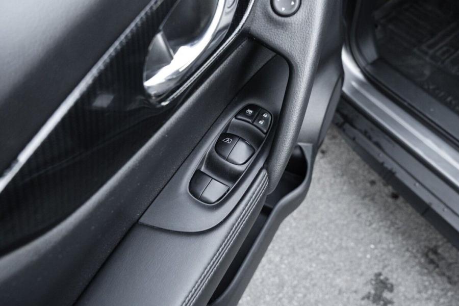Pelēks Nissan X-Trail 2021 Rīga, ar dzinēja tilpumu 1.30 L un nobraukumu 63 tūkst. km par 18500 €, foto 22 vietnē AUTOMOTO.COM.LV