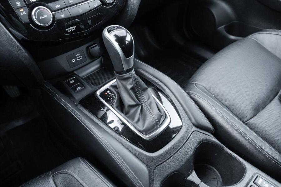 Pelēks Nissan X-Trail 2021 Rīga, ar dzinēja tilpumu 1.30 L un nobraukumu 63 tūkst. km par 18500 €, foto 36 vietnē AUTOMOTO.COM.LV