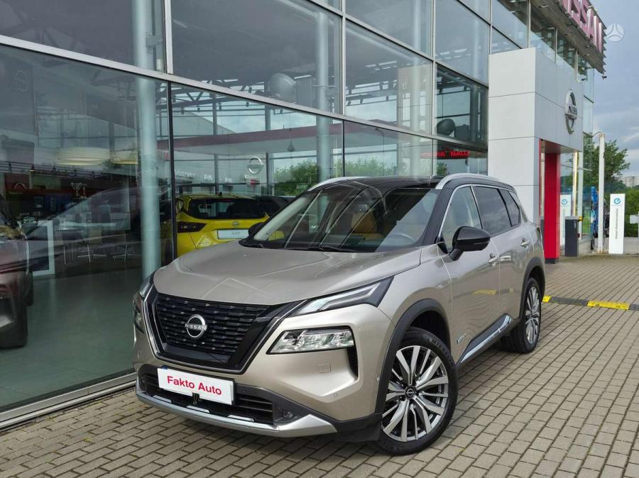 Grey Nissan X-Trail 2023 in Vilnius, with an engine capacity of 1.50 L and mileage of 63 thousand km for 34500 €, photo 1 on AUTOMOTO.COM.LV