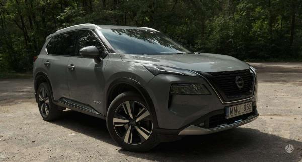 Grey Nissan X-Trail 2023 in Kaunas, with an engine capacity of 1.50 L and mileage of 44 thousand km for 33500 €, photo 1 on AUTOMOTO.COM.LV