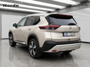 Pelēks Nissan X-Trail 2023 Rīga, ar dzinēja tilpumu 1.50 L un nobraukumu 60 tūkst. km par 33680 €, foto 4 vietnē AUTOMOTO.COM.LV