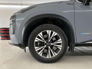 Pelēks Nissan X-Trail 2023 Viļņa, ar dzinēja tilpumu 1.50 L un nobraukumu 64 tūkst. km par 28900 €, foto 16 vietnē AUTOMOTO.COM.LV