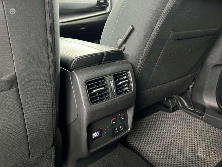 Pelēks Nissan X-Trail 2023 Viļņa, ar dzinēja tilpumu 1.50 L un nobraukumu 64 tūkst. km par 28900 €, foto 26 vietnē AUTOMOTO.COM.LV