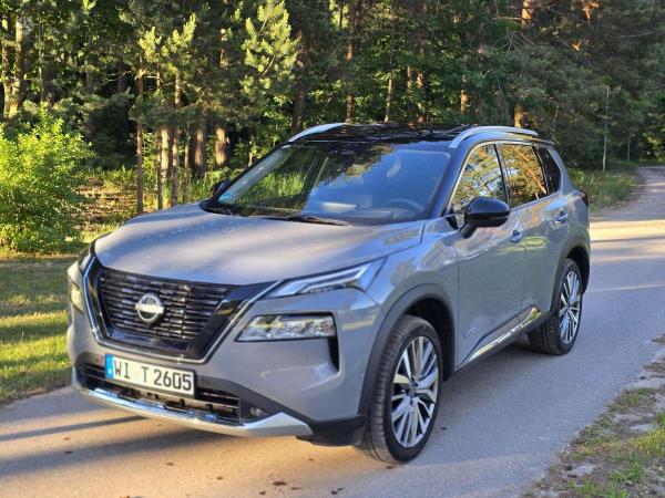Grey Nissan X-Trail 2024 in Vilnius, with an engine capacity of 1.50 L and mileage of 25 thousand km for 37500 €, photo 3 on AUTOMOTO.COM.LV