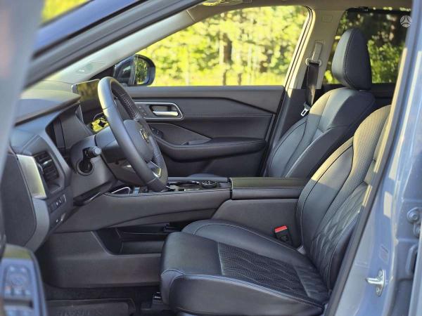 Grey Nissan X-Trail 2024 in Vilnius, with an engine capacity of 1.50 L and mileage of 25 thousand km for 37500 €, photo 9 on AUTOMOTO.COM.LV