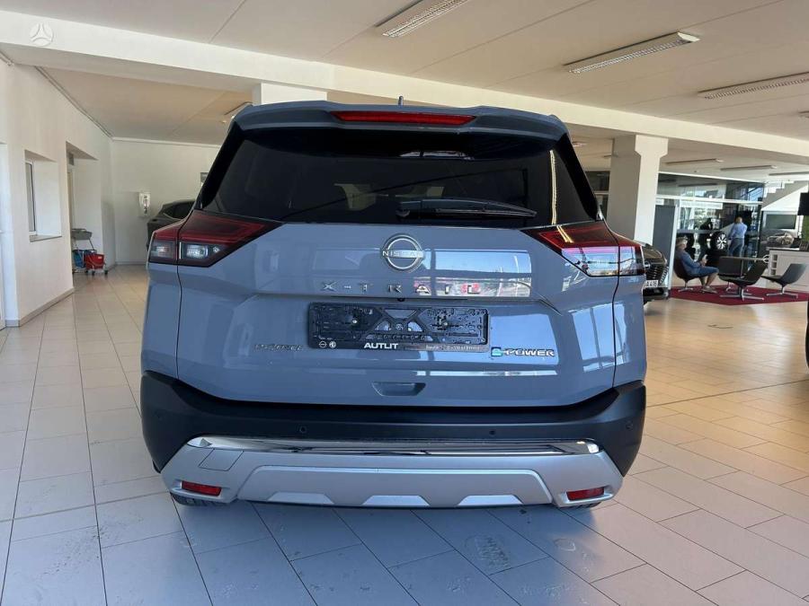 Pelēks Nissan X-Trail 2024 Šauļi, ar dzinēja tilpumu 1.50 L un nobraukumu 4 tūkst. km par 34800 €, foto 6 vietnē AUTOMOTO.COM.LV